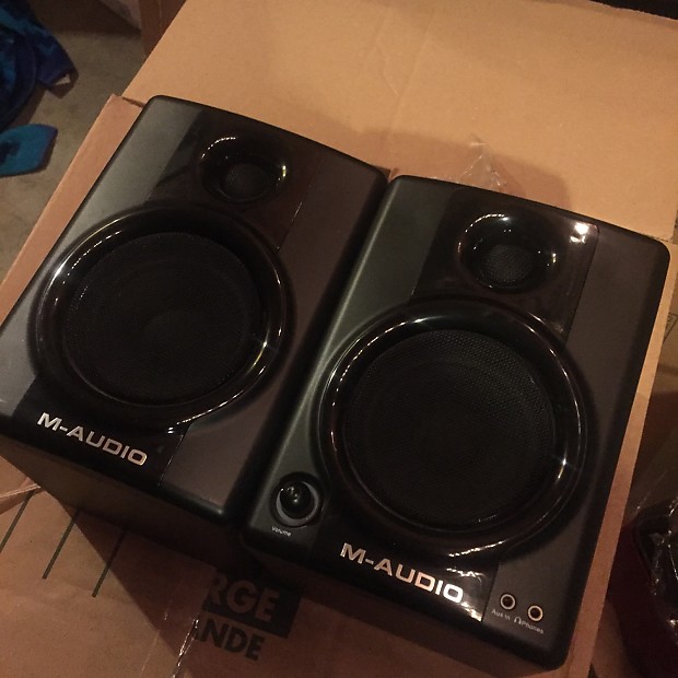 M-Audio AV40 Studiophile Monitors | Reverb