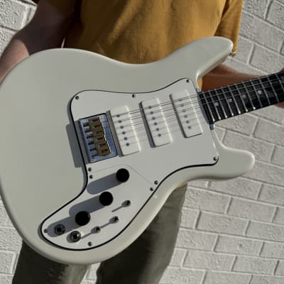 Travis Bean Designs TB500 OBEL Jerry Garcia 2022 White and | Reverb