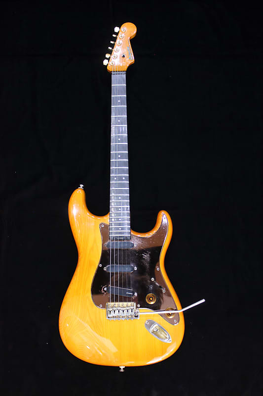 Blade Levinson RH4 Standard Stratocaster 1990 Honey Amber | Reverb