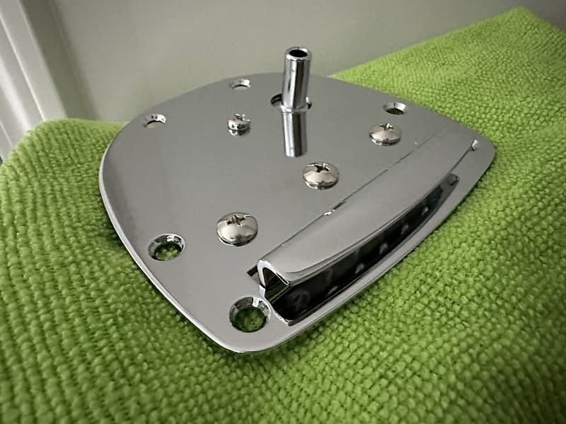 Squire - Jazzmaster Tremolo Plate - chrome | Reverb
