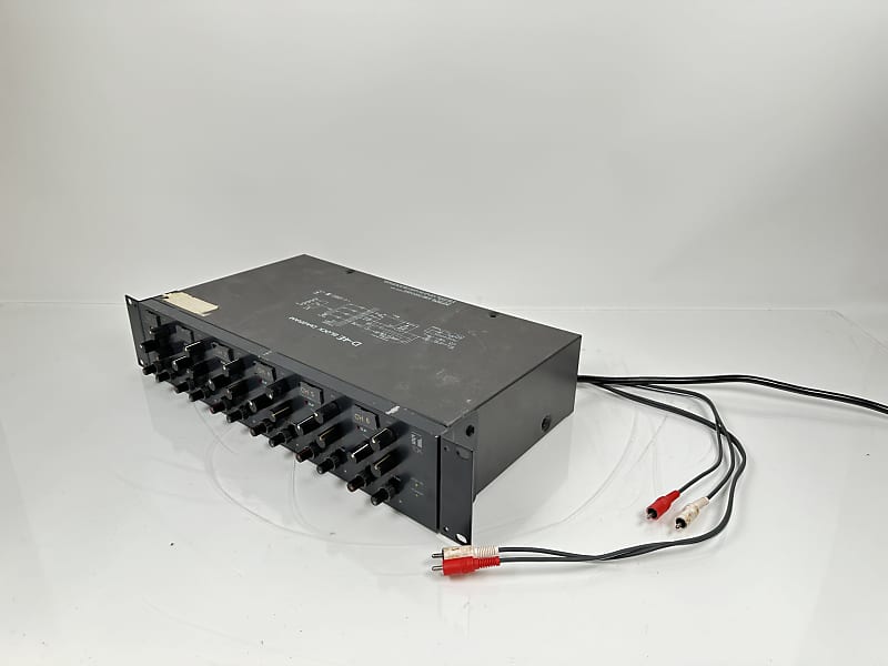 TOA D4 / D4E Mixer 19" rack mount | Reverb