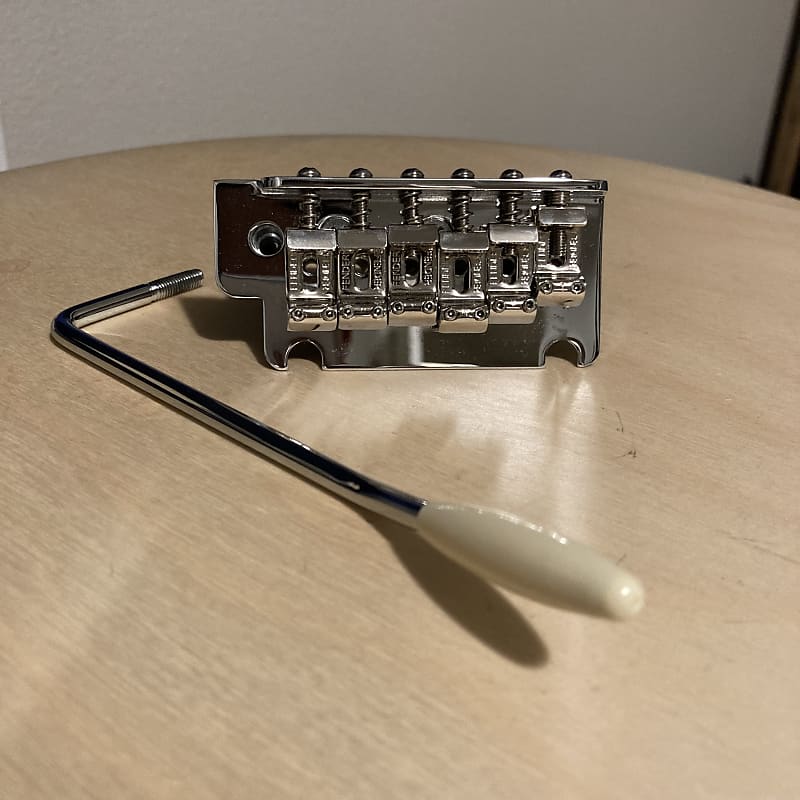 Fender 2 Point Tremolo | Reverb