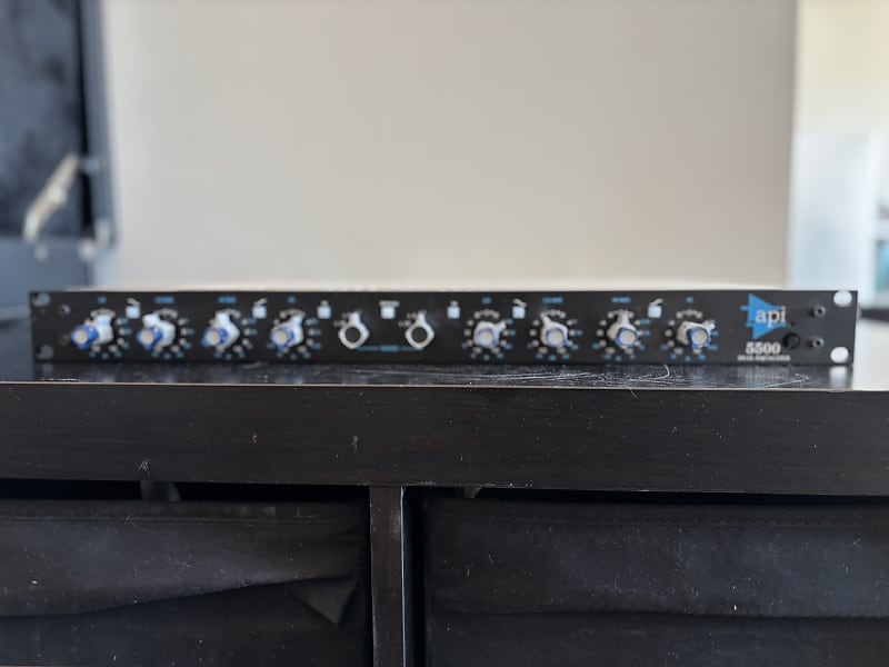 API API 5500 2-Channel Parametric EQ | Reverb