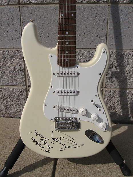 Squier Affinity Stratocaster Signed by Gary Hoey | Reverb