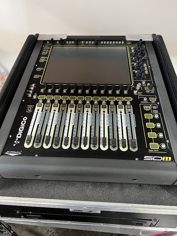 DIGiCo SD11 mixer | Reverb
