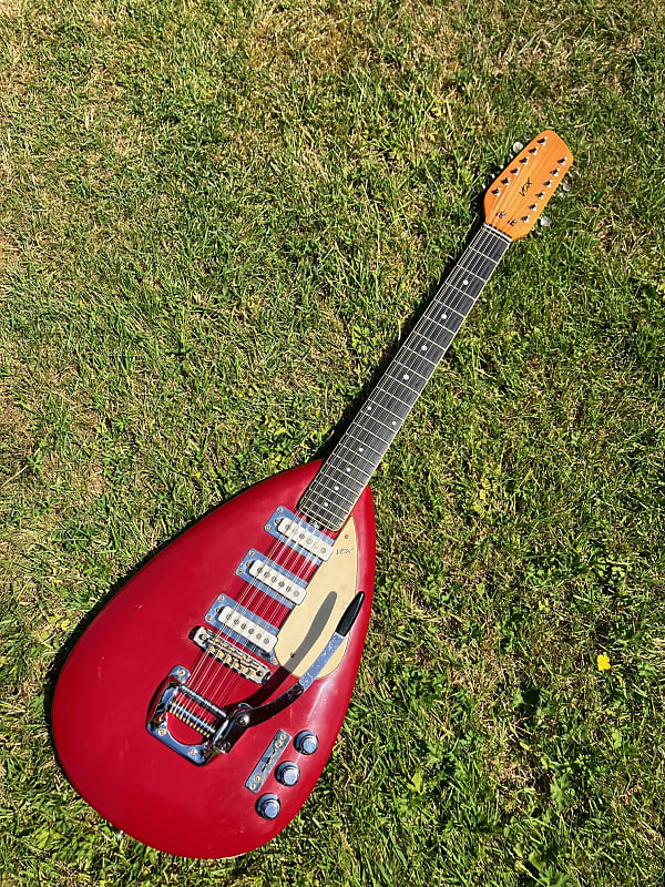 1966 1967 1968 Vox Mark XII 12 string teardrop guitar Red | Reverb