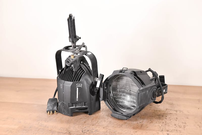 ETC Source Four Par Stage Light (PAIR) (church owned) CG00YME | Reverb