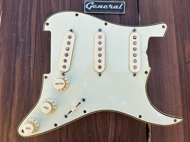 General Full loaded Scratchplate pickguard Stratocaster full | Reverb