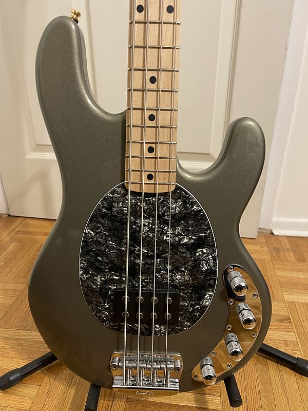Music Man Stingray | Reverb