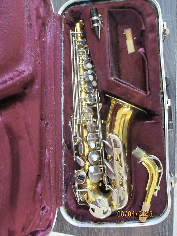 Conn 20M Alto saxophone with case and mouthpiece. Made in USA | Reverb