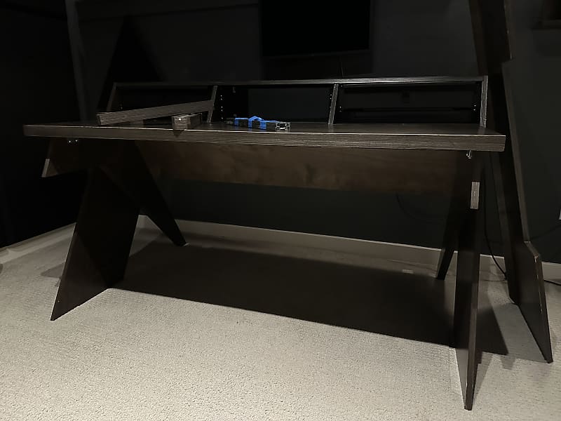 Output Platform Studio Desk 2021 - Kodiak Brown | Reverb