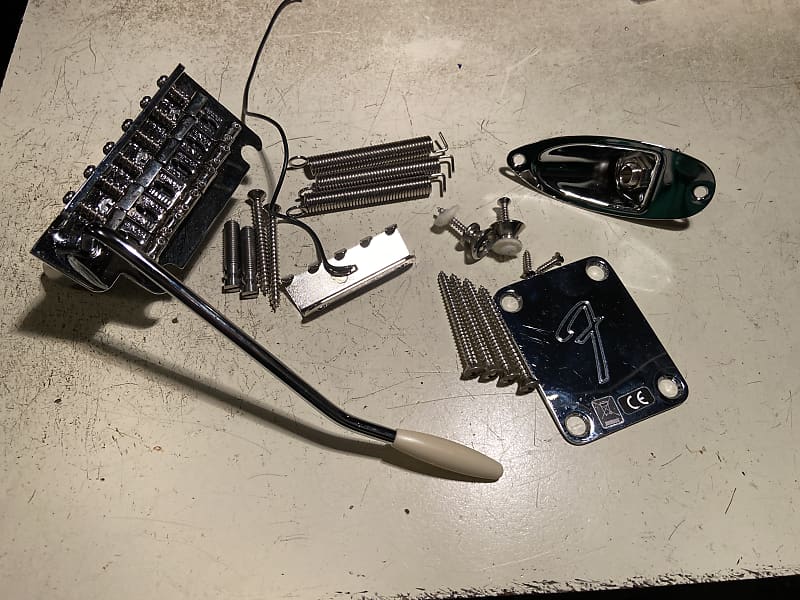 Fender Player Strat Stratocaster Hdw 2 Point Bridge F Plate | Reverb