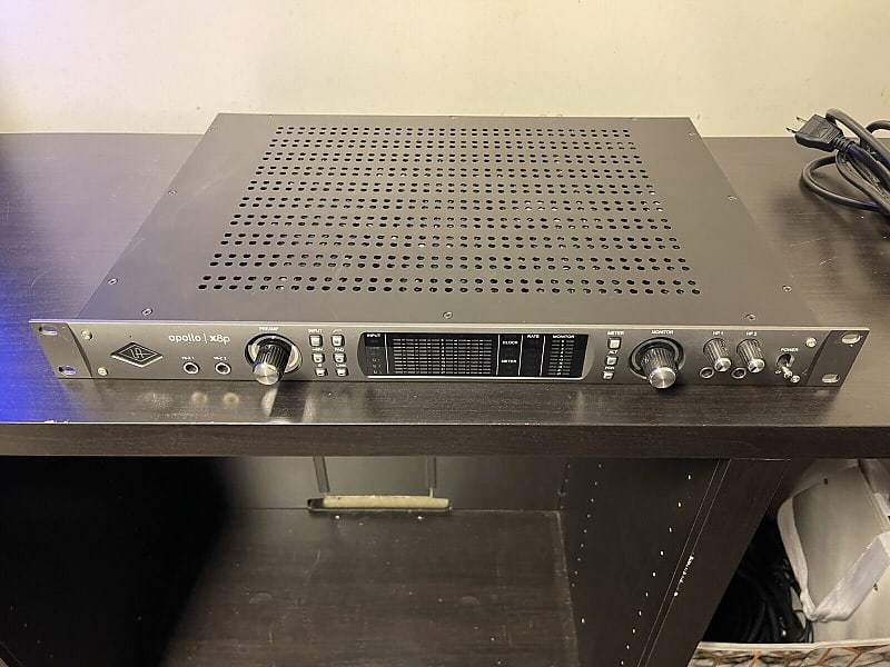 Universal Audio Apollo x8 Thunderbolt 3 Audio Interface | Reverb