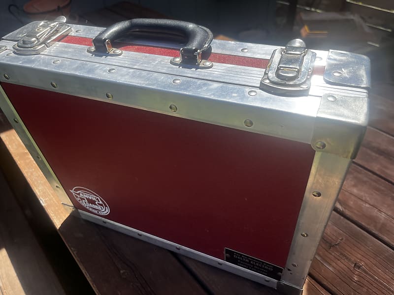 Anvil / Calzone Attaché briefcase Red, Silver | Reverb