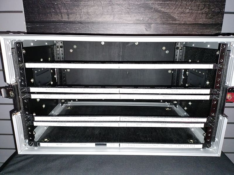ROAD RUNNER 6 RACK CASE Case (San Antonio, TX) | Reverb