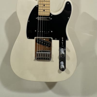 Fender Deluxe Nashville Telecaster with gig bag | Reverb