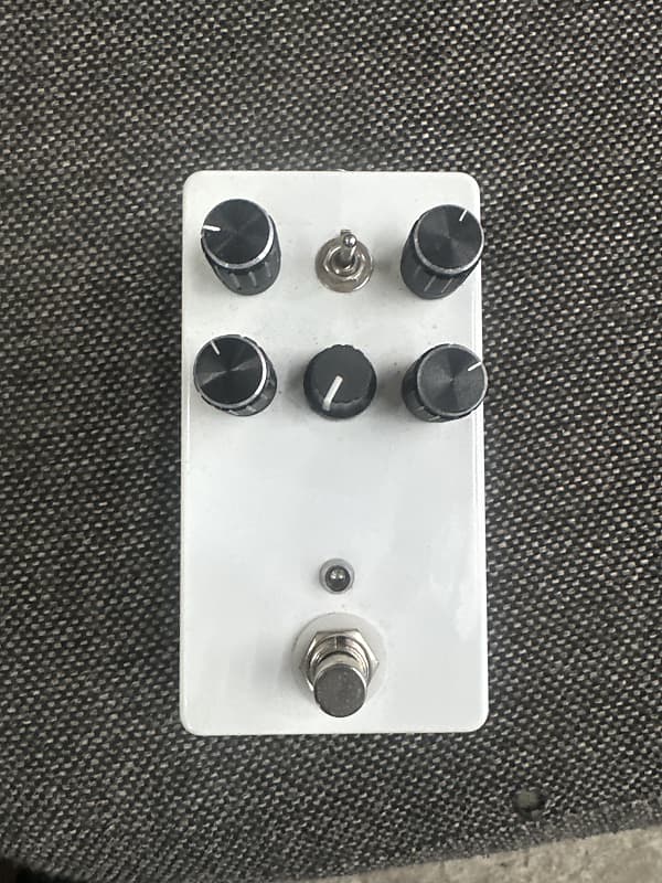FV-1 based multi effect / arpnoid clone - Glow in the dark | Reverb