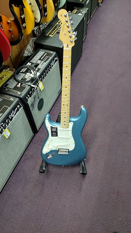 Fender Player Stratocaster Left-Handed | Reverb