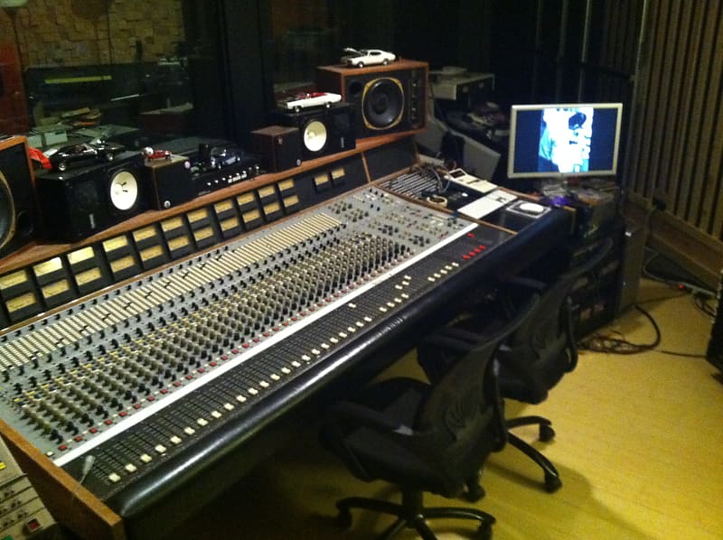 Neotek Series 3 36x24 VU Recording console w/ProTools HD3 | Reverb