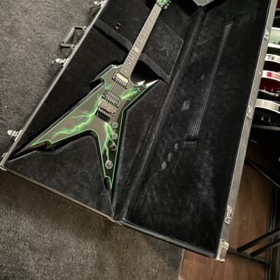 2010s Dean Razorback Slimebolt w/OHSC | Reverb