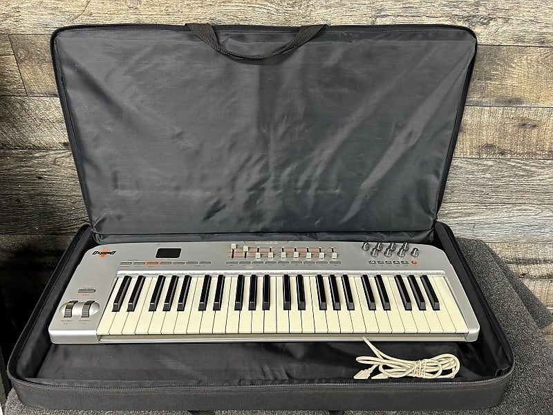 M-Audio Oxygen 49 Key USB MIDI Keyboard Controller w/ Cable | Reverb