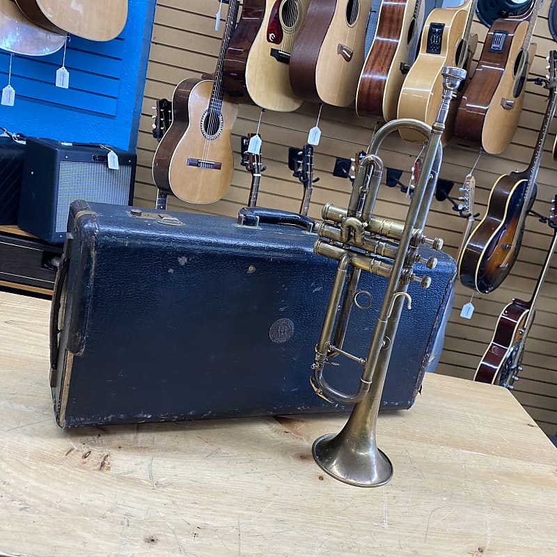 Vintage C.G. Conn 22B Bb Trumpet Made in USA w/ Case | Reverb