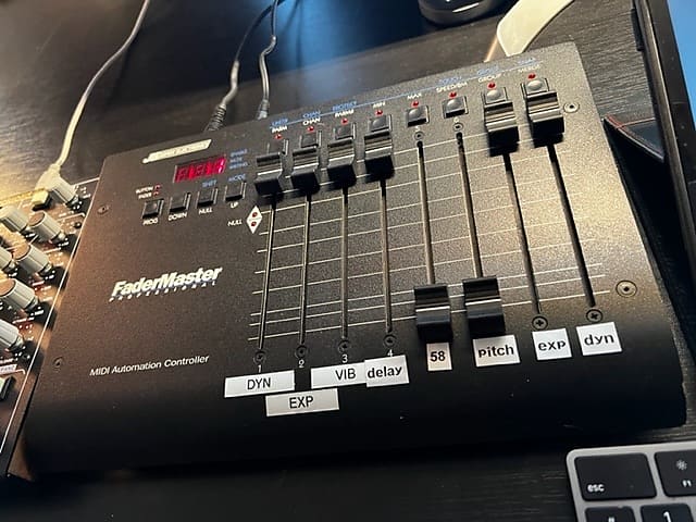 JL Cooper Electronics Fader Master Pro | Reverb UK