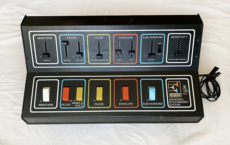 Maestro USS1a Synthesizer 70s - Black with rare footswitch! | Reverb