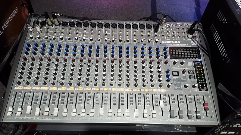 Samson L2000 20 Channel 4-Bus Pro Mixer w/DSP | Reverb