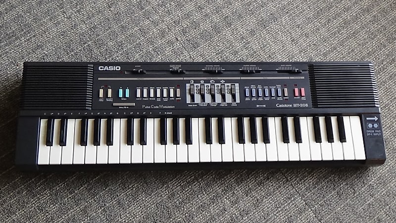 Vintage Casio MT-205 Casiotone Keyboard 1980's w/Super Drums | Reverb