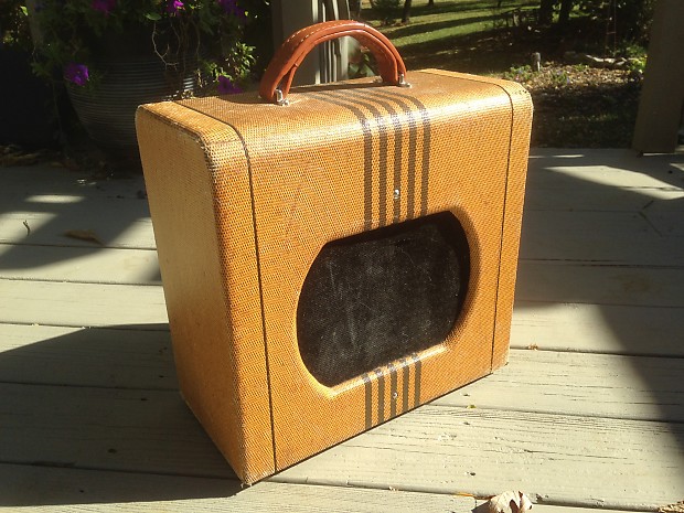 Supro Comet - Valco "Chicago 51" Amp in Tweed - Vintage | Reverb