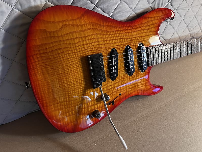 Fender Showmaster Stratocaster SSS Cherry Sunburst Electric | Reverb