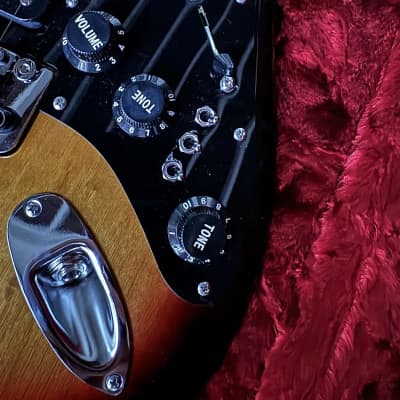 James Tyler Dann Huff Original Classic 2024 - Sunburst | Reverb