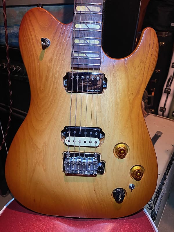 Godin Radium-X | Reverb