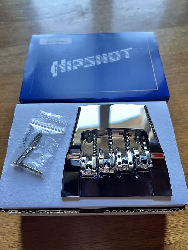 Hipshot Bass Bridge for Rickenbacker Chrome | Reverb España