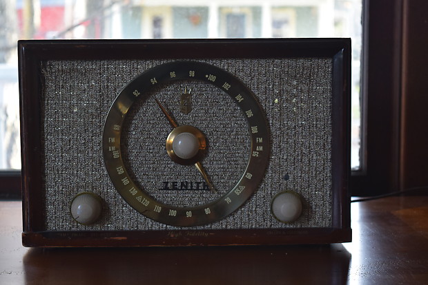 1958 Zenith B835 1958 Brown Tube Radio | Reverb