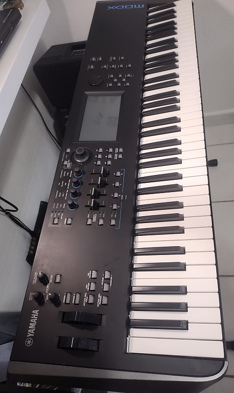 Yamaha MODX7 Synthesizer | Reverb Canada