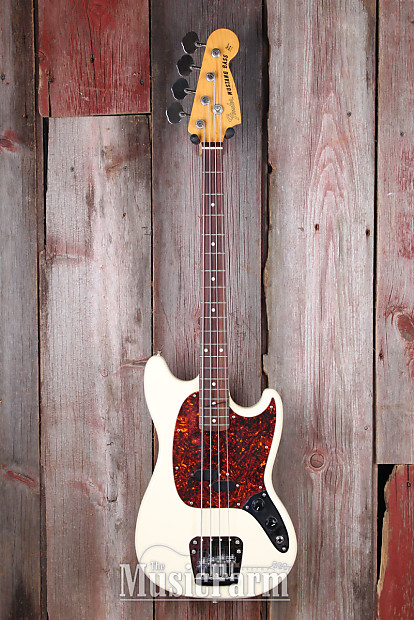 Fender® Mustang Bass 4 String Bass Electric Guitar Offset | Reverb