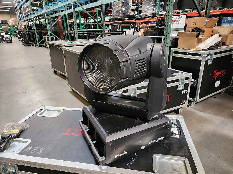 Martin Lot of 12 Mac 2000 Wash XB, plus 8 Parts Units | Reverb