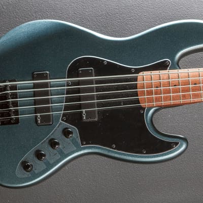 Squier by Fender Bass VI 2022 Shell Pink w/ Gig Bag | Reverb