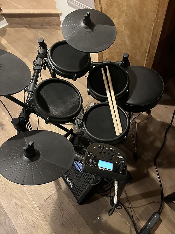 Alesis Nitro Mesh Kit Electronic Drum Set 2010s - Black | Reverb