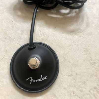 Fender 1-Button Footswitch for Mustang and Blues Junior Amps | Reverb