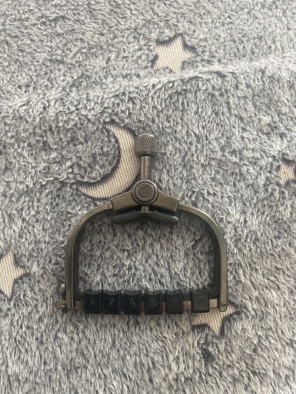 MINT-Paige Clik PC-6-W ETI 6-String Wide Profile Capo | Reverb