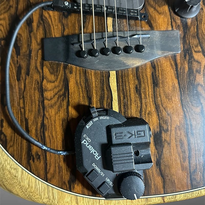 Roland GR-55 Guitar Synthesizer + Roland MiDI GK3 Pickup | Reverb