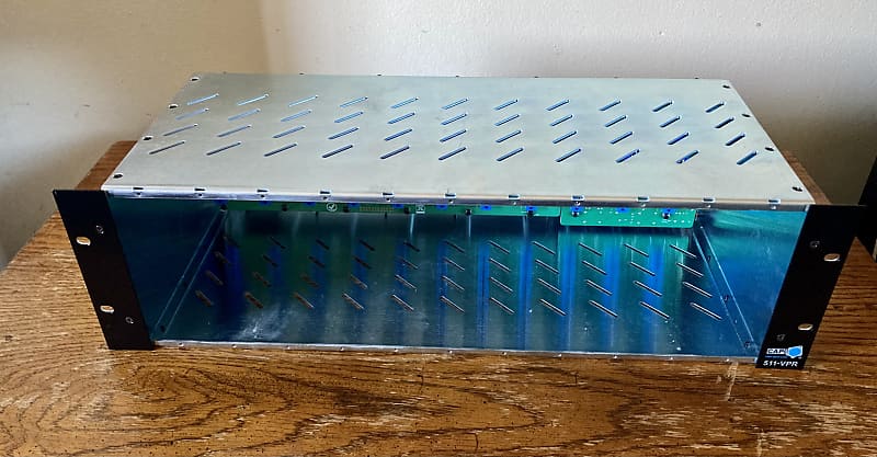 CAPI 511 VPR 11-Slot 500 Series Chassis | Reverb