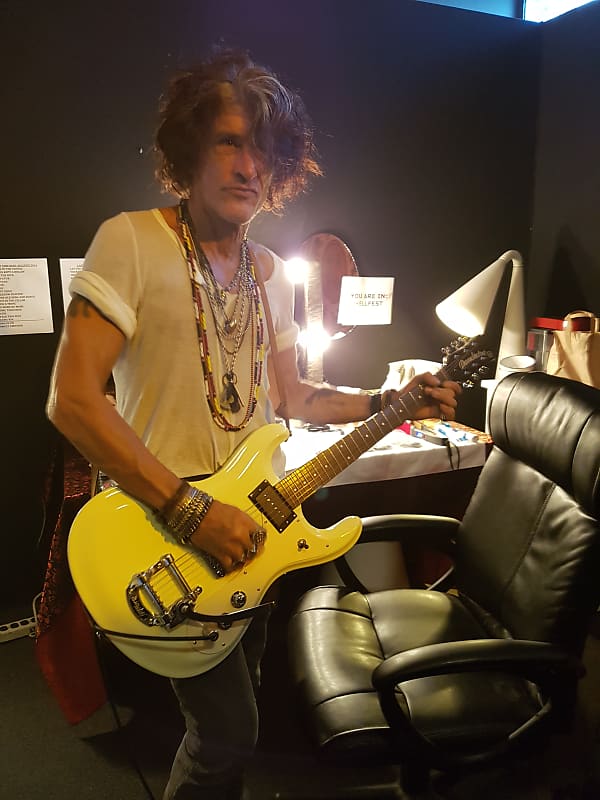 Danelectro 64 Aerosmith Joe Perry Owned/Played/Signed | Reverb