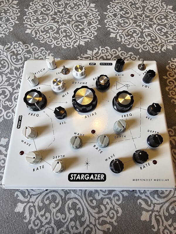 Moffenzeef Modular Stargazer 2020's - white | Reverb