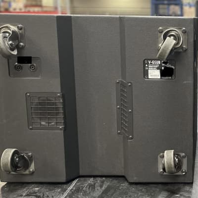 d&b audiotechnik V-GSUB High performance cardioid subwoofer | Reverb