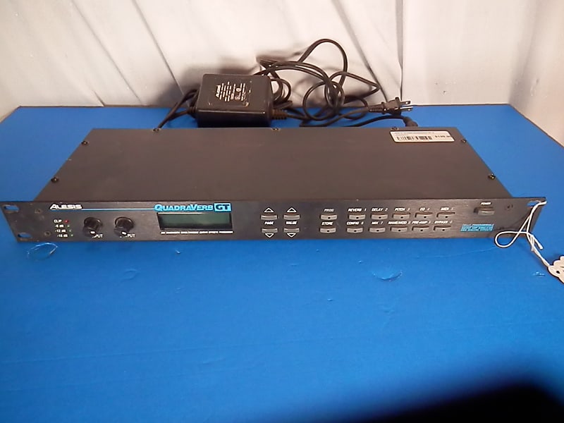 Alesis Quadraverb GT guitar effects processor rack unit with | Reverb