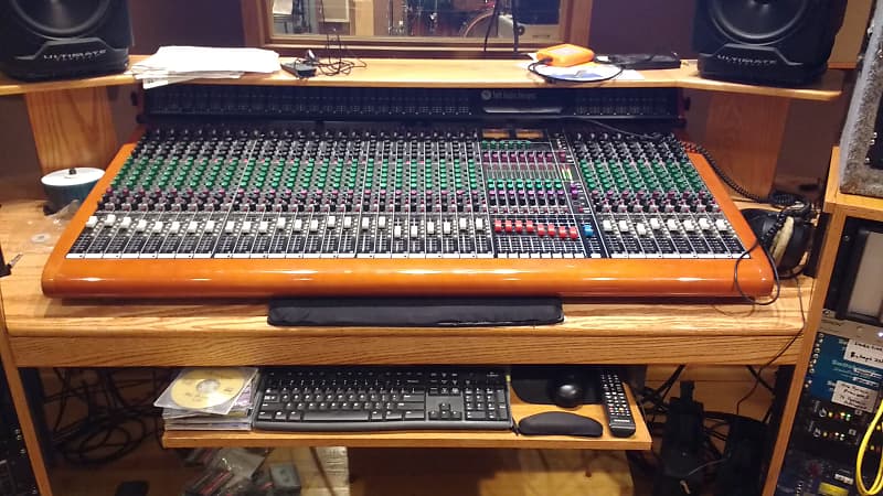 Toft -2 Mixers- ATB 32 | Reverb